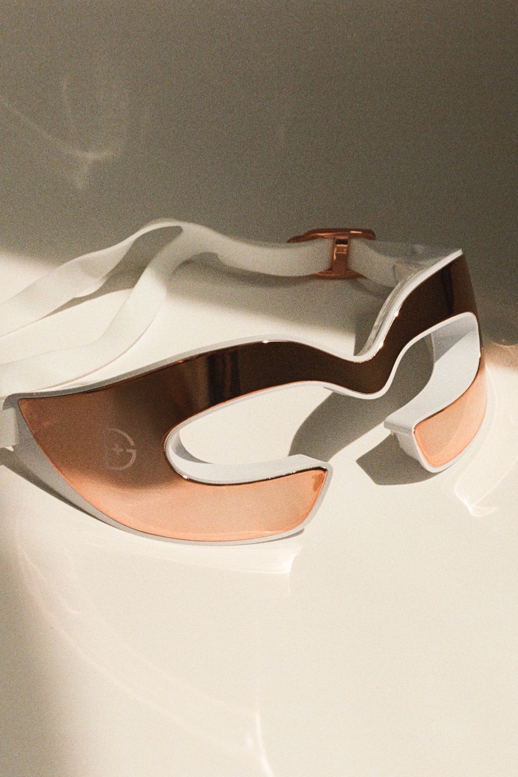 15 Best LED Light Therapy Face Masks in 2024, Reviewed by Experts ...