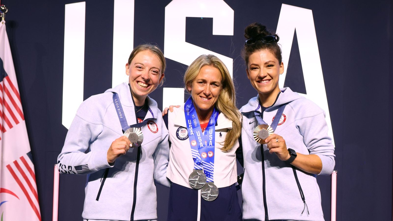 Three-time Olympic gold medalist Kristin Armstrong honored at Paris ...