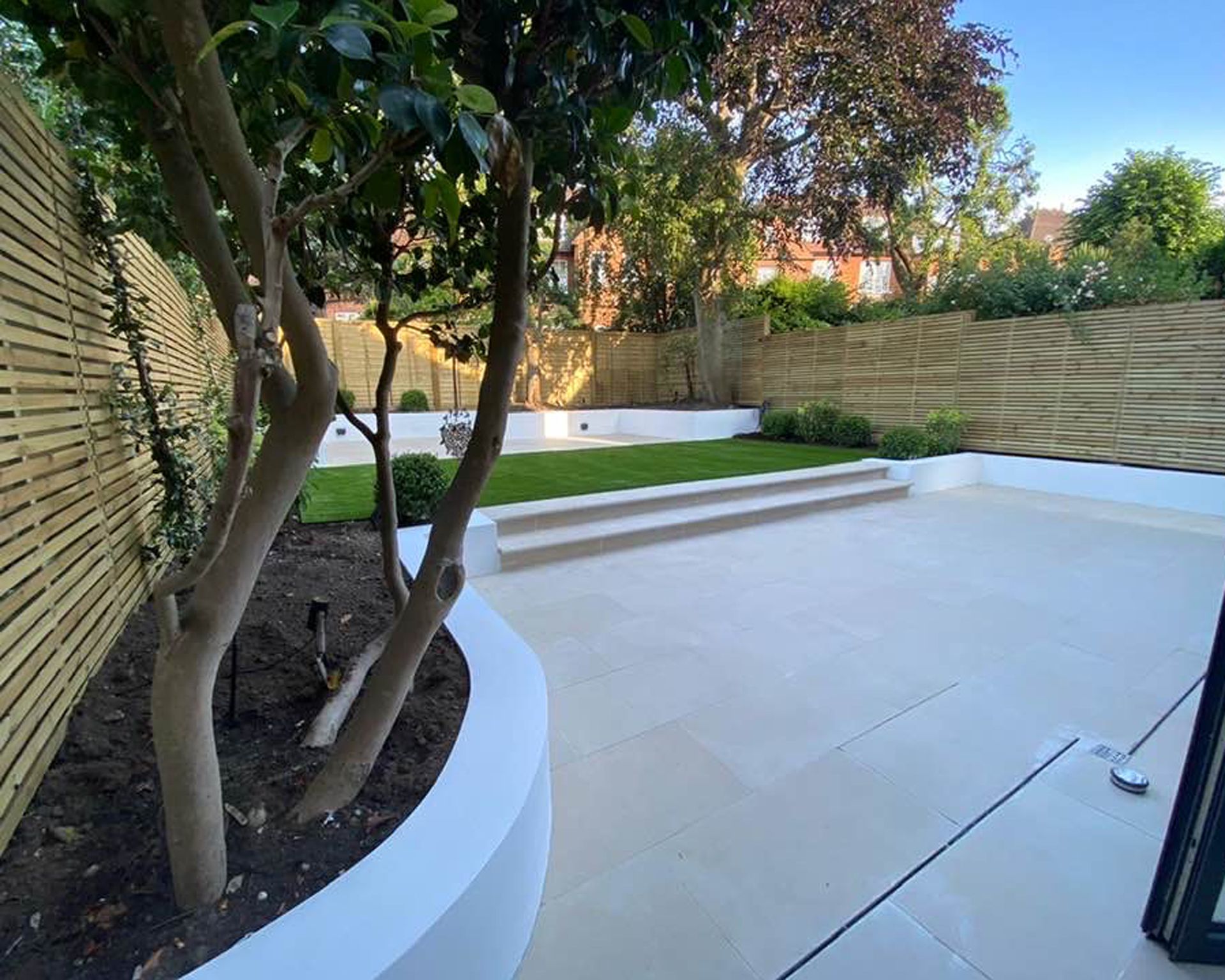 The best type of paving stone for hot weather | Gardeningetc