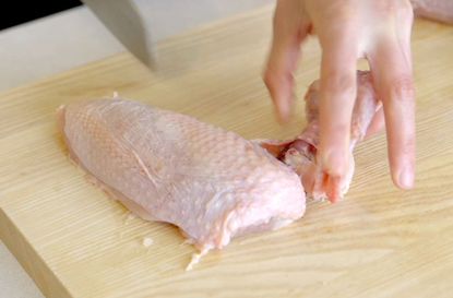 How to joint a chicken | GoodtoKnow