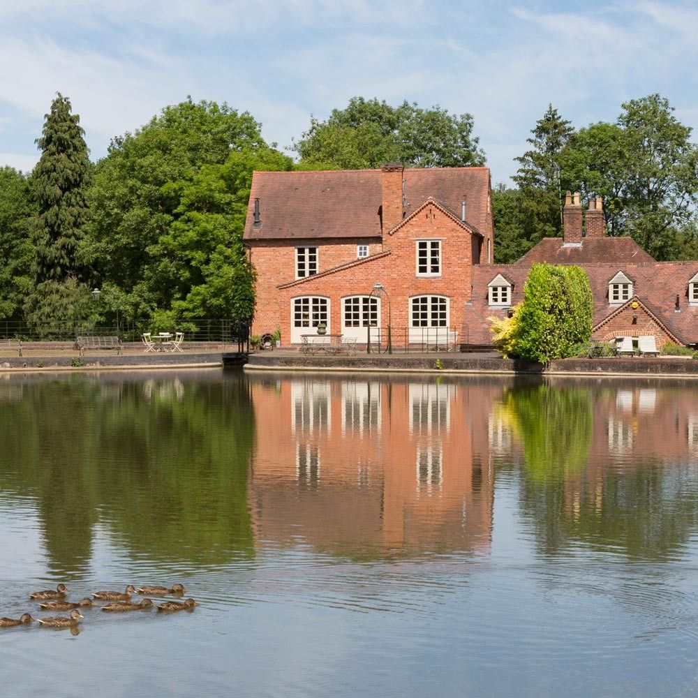 Take a tour of Darley Mill – an idyllic country house in the West ...