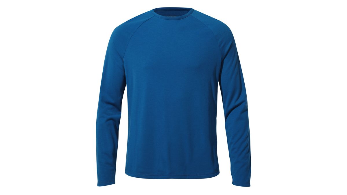 The best base layers 2024: the foundation of your hiking garb | Advnture