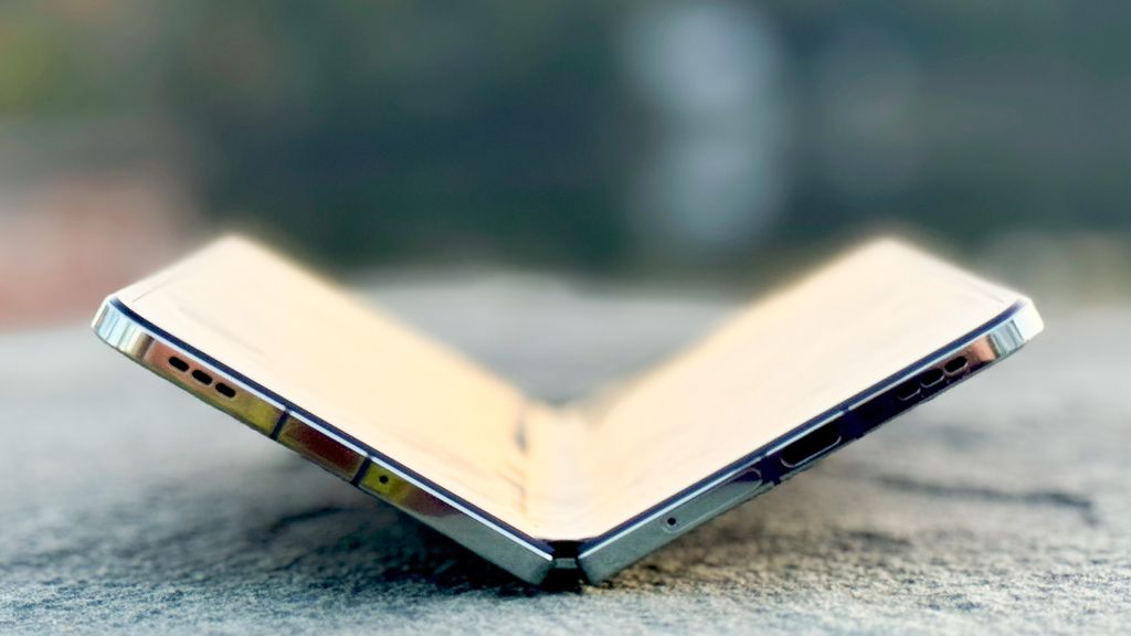 OnePlus Open review: the only foldable phone that doesn't compromise ...
