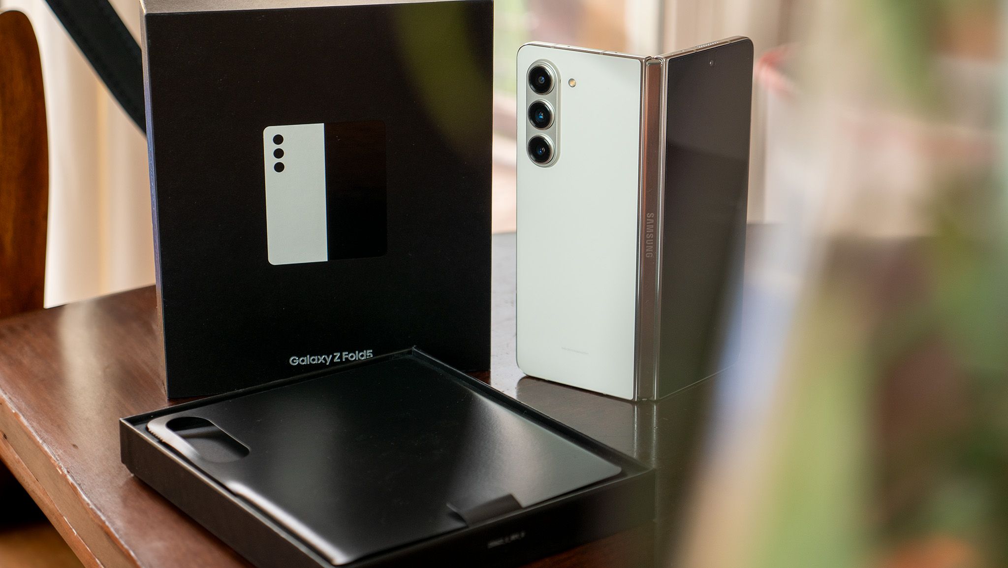 Samsung launches refurbished Galaxy Z Fold 5 and Flip 5 at reduced ...