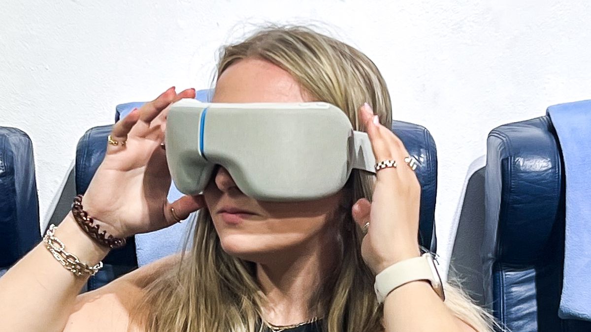 I just tried Therabody's new SmartGoggles — and they blew my mind | Tom ...