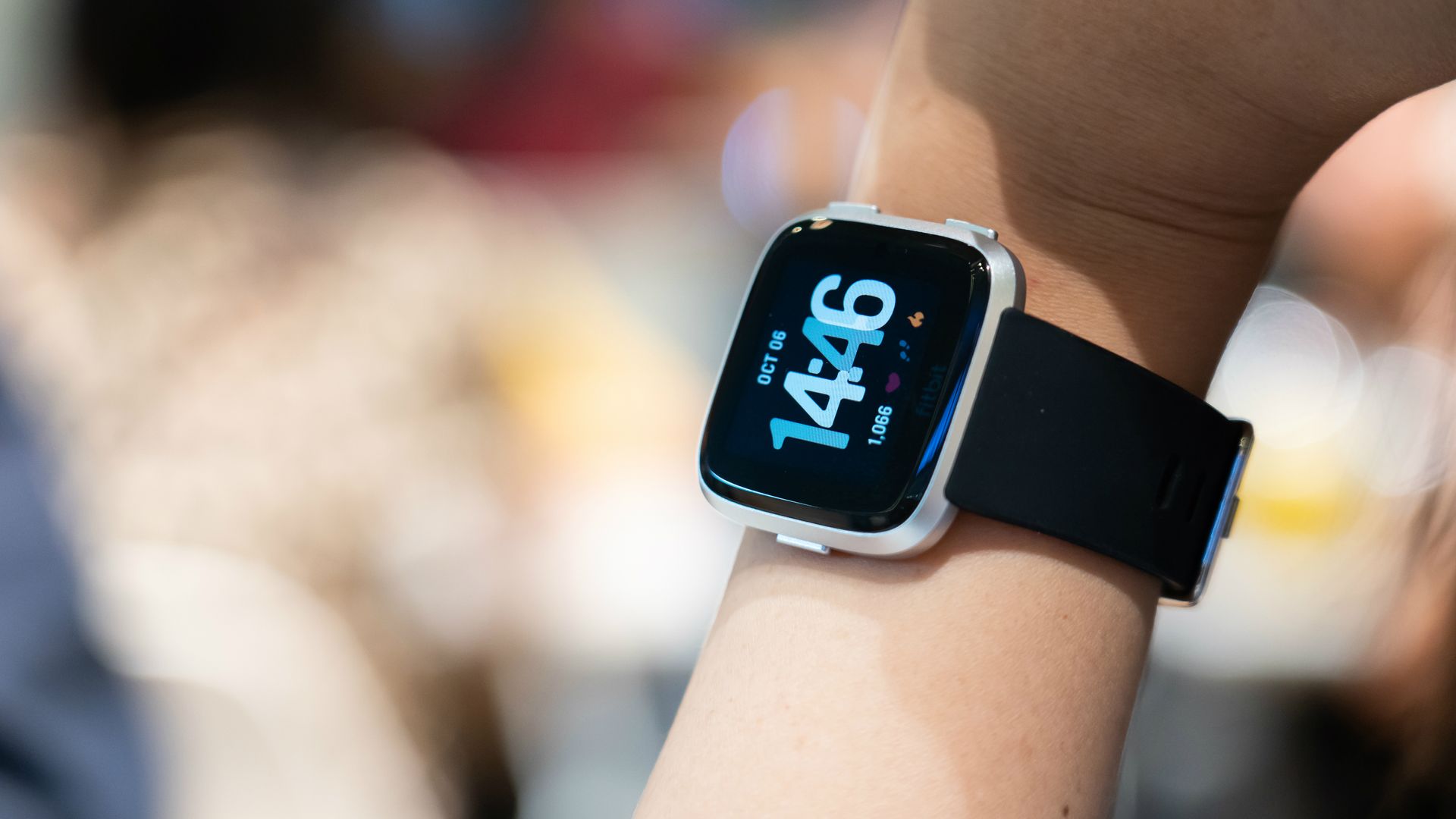 The next Fitbit Versa could come with an OLED display and Alexa ...