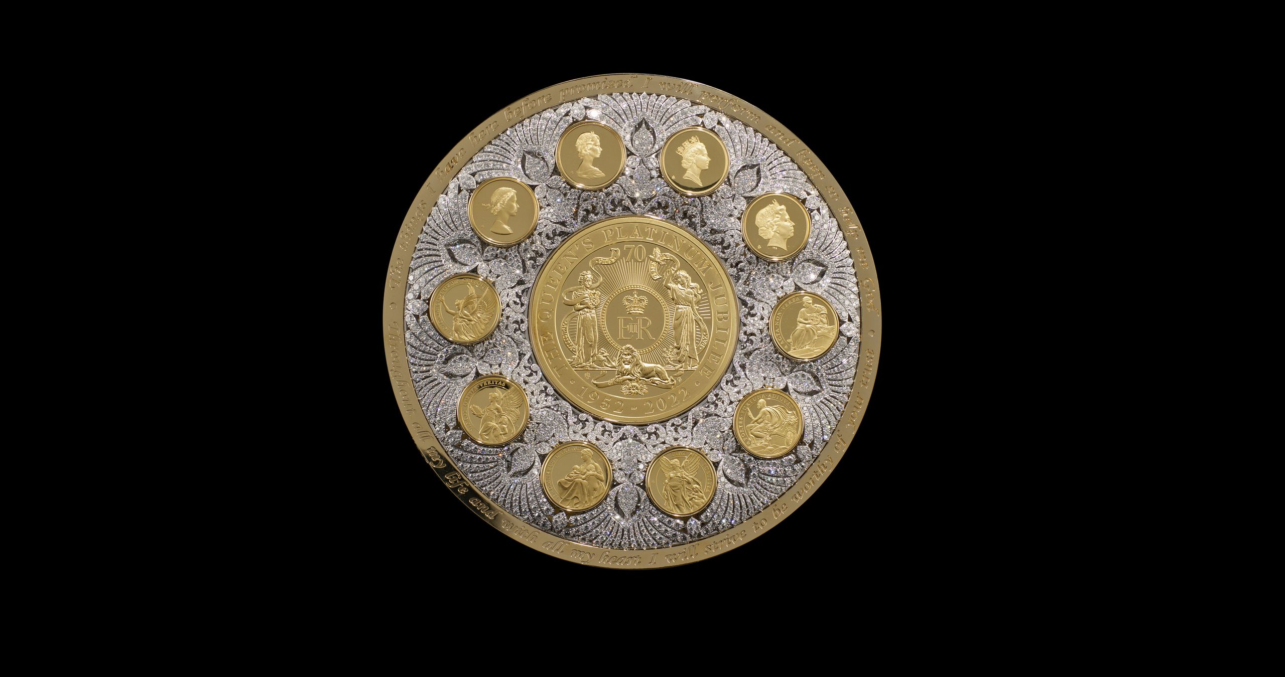 Three kilos of gold, 6,462 diamonds and the size of a plate: Is this ...