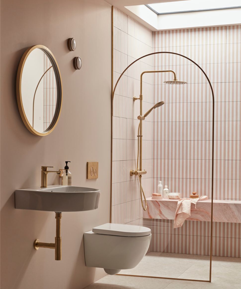 Small shower room ideas to help add a stylish splash | Homebuilding