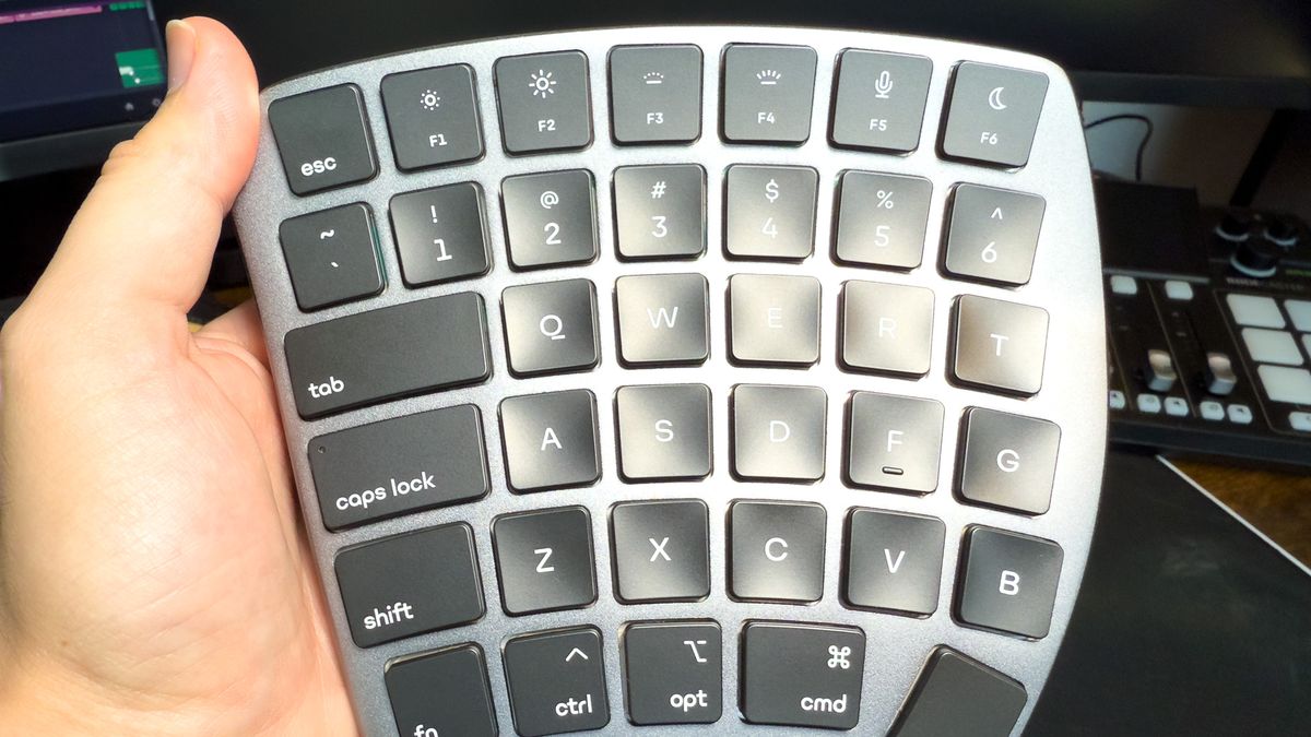 I switched to this split keyboard with magnetic accessories — here’s ...