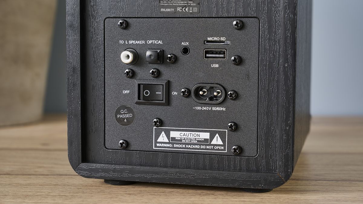 Majority D40X review | Tom's Guide