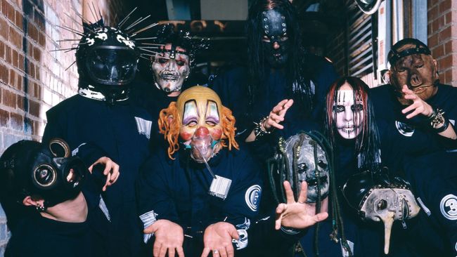Slipknot stream demo version of 1999 rager Me Inside, taken from 25th ...