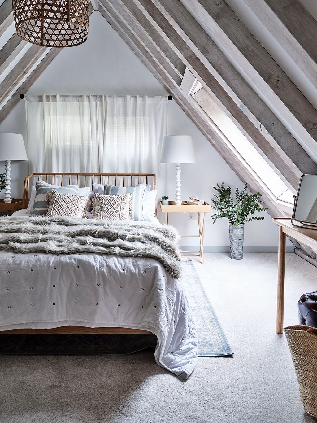 Attic bedroom ideas: 10 inspiring designs for your loft | Homes and Gardens