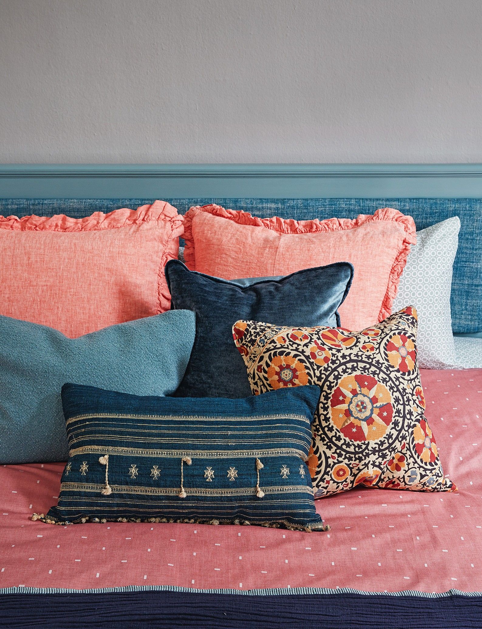 5 bed sheet colors to avoid – according to sleep experts | Homes & Gardens