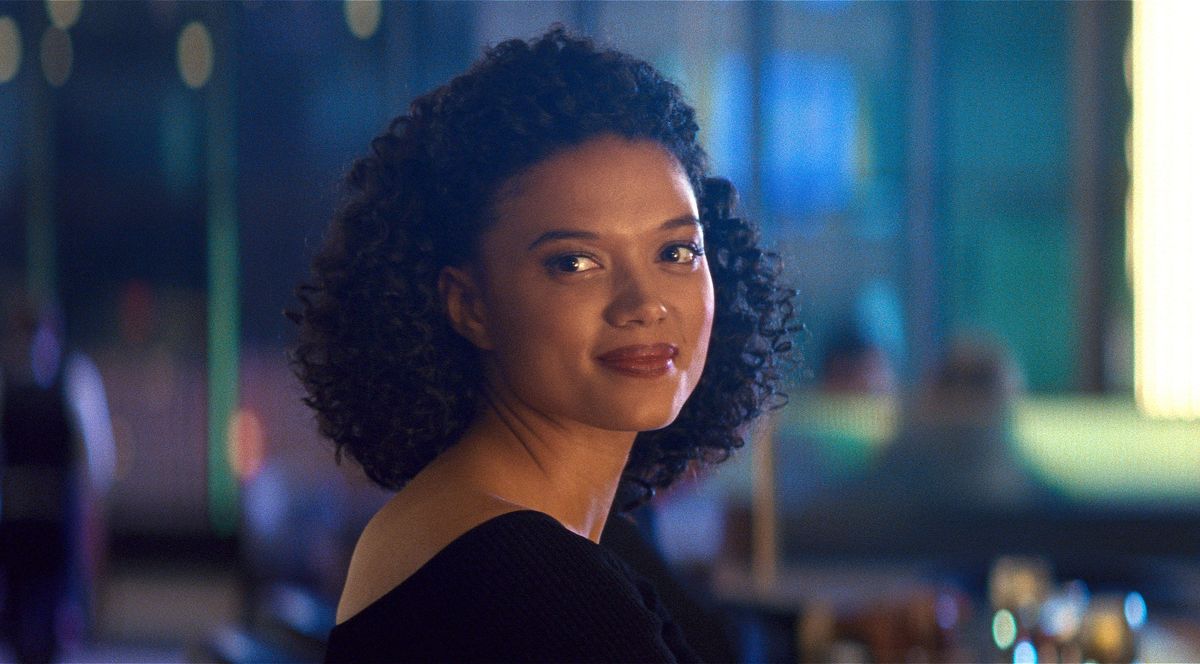 Sharper Ending Explained: Which Con Artist Won In The End, And How ...