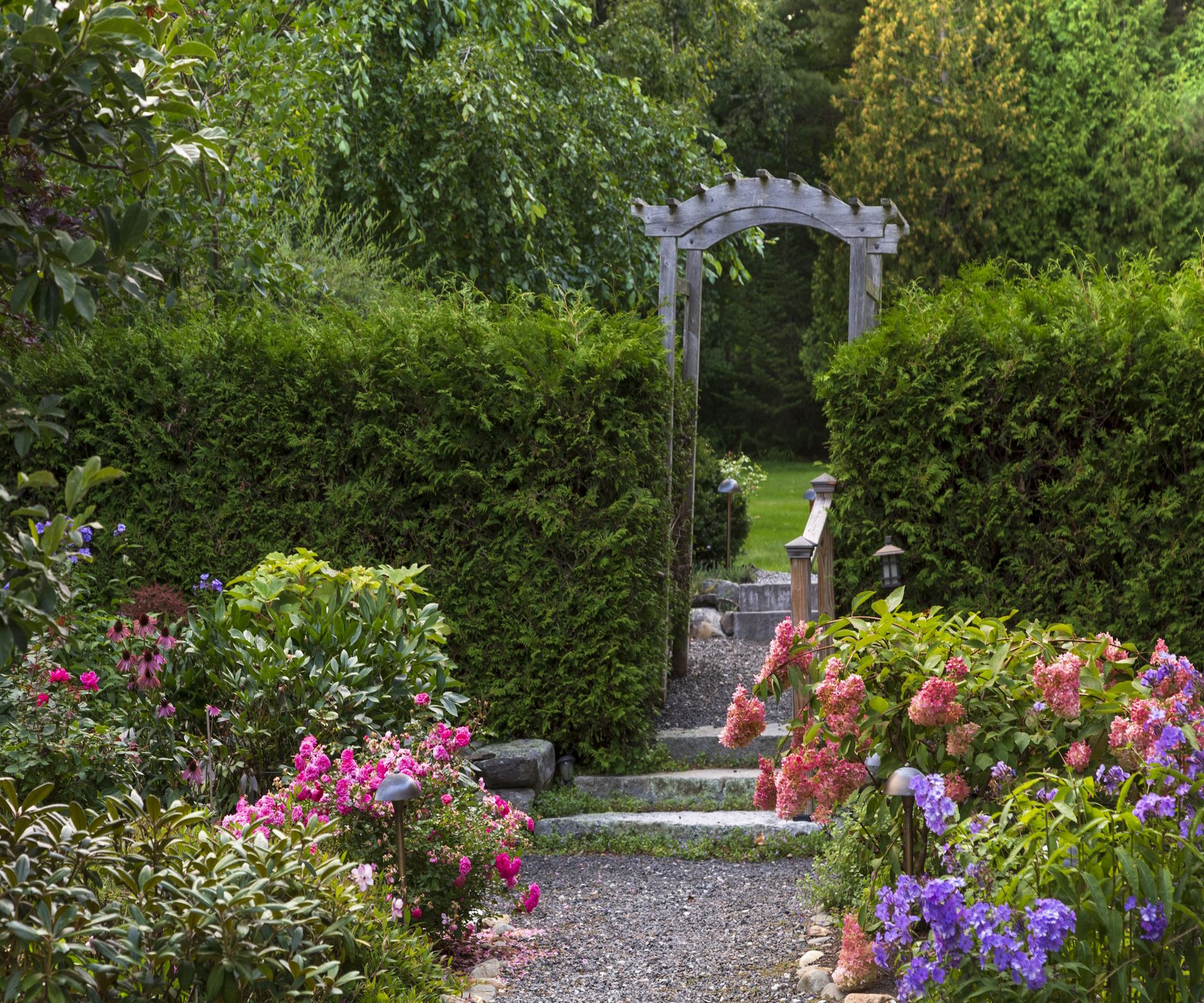Landscaping with hedges: 11 clever ways to include them | Homes and Gardens