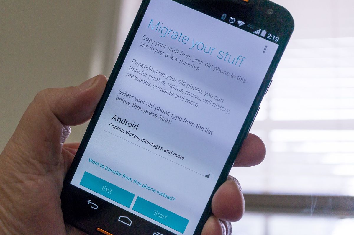 How to use Moto Migrate to transfer your 'stuff' to your new Moto X ...