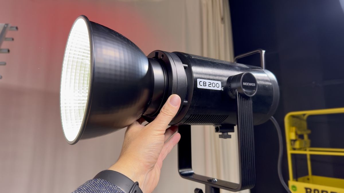 Neewer CB200C COB RGB LED video light review | Digital Camera World