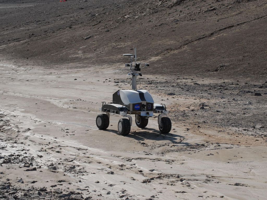Space Station Astronauts to Practice Robot Remote Control | Space