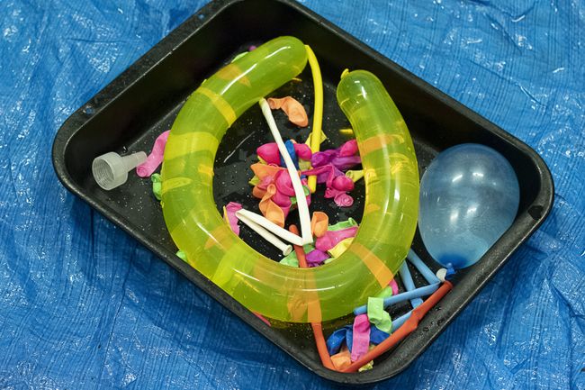 Home photography ideas: Flash & splash with water balloon portraits ...