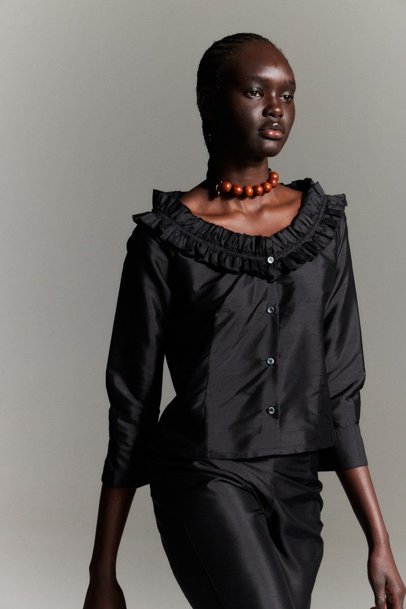 5 Blouse Trends That Make Jeans Outfits So Graceful | Who What Wear