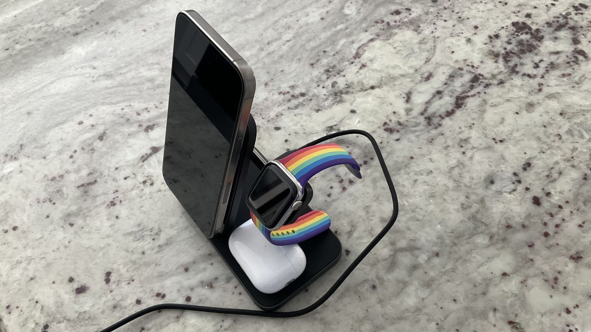 NOMAD Stand One Max Review: Classy but imperfect 3-in-1 MagSafe charger ...