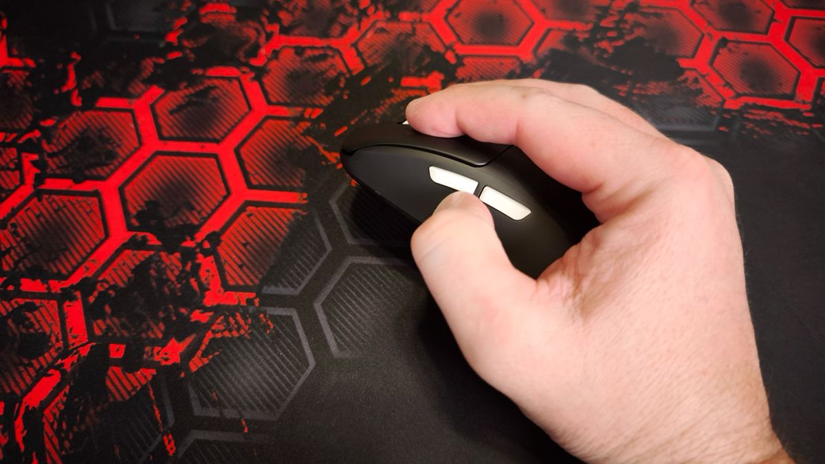 Cherry Xtrfy M68 Pro Wireless Mouse Review | Tom's Hardware