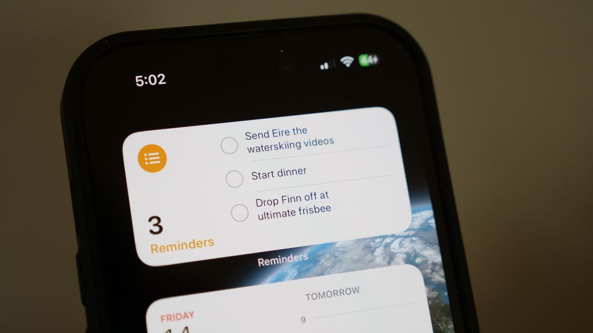 iOS 17 public beta hands-on impressions: Same, but different | Laptop Mag