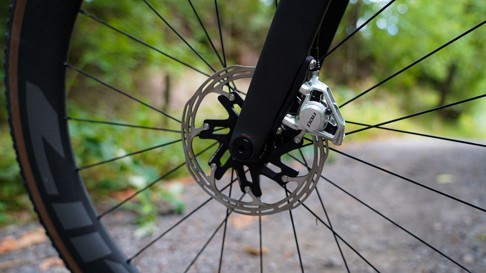 SRAM's new Red XPLR AXS groupset: More gears, lightweight, bombproof ...