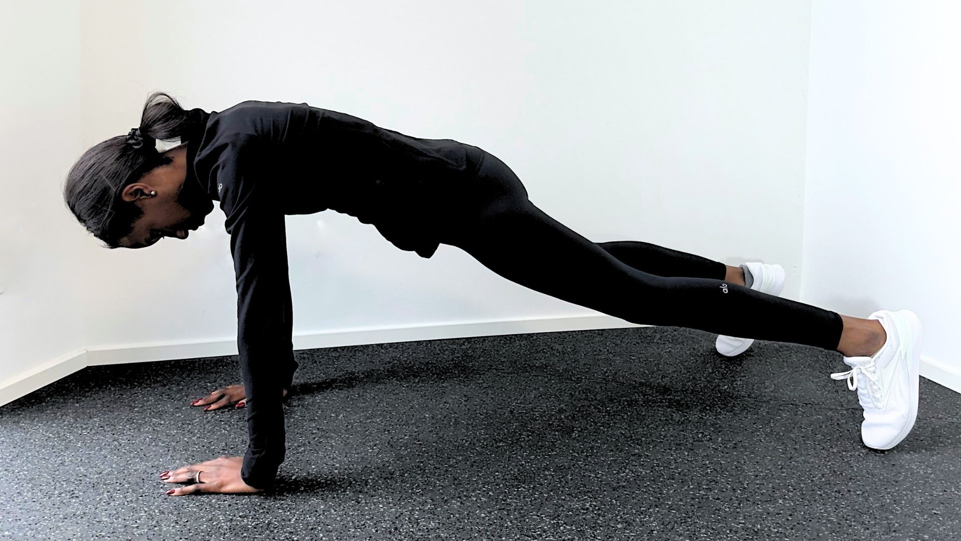 A trainer says these one-minute workouts can help you live a longer ...