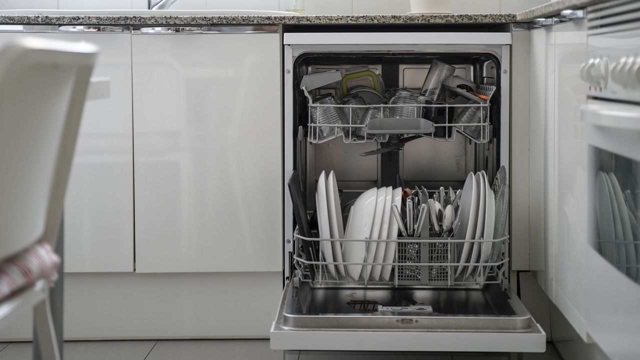 How to clean a dishwasher: a quick and easy method | Woman & Home