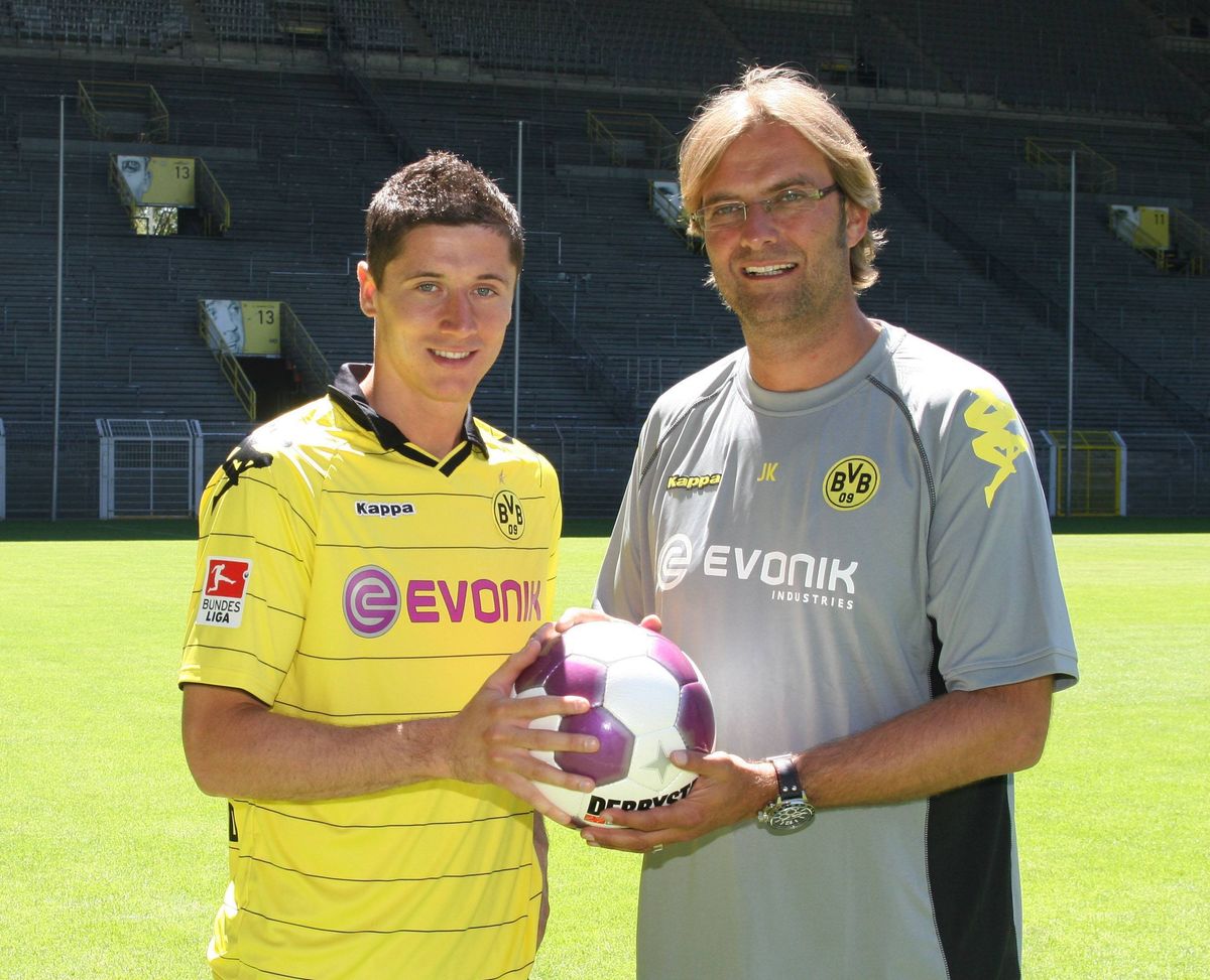 Year Zero: The making of Robert Lewandowski (Lech Poznan, 2009/10 ...