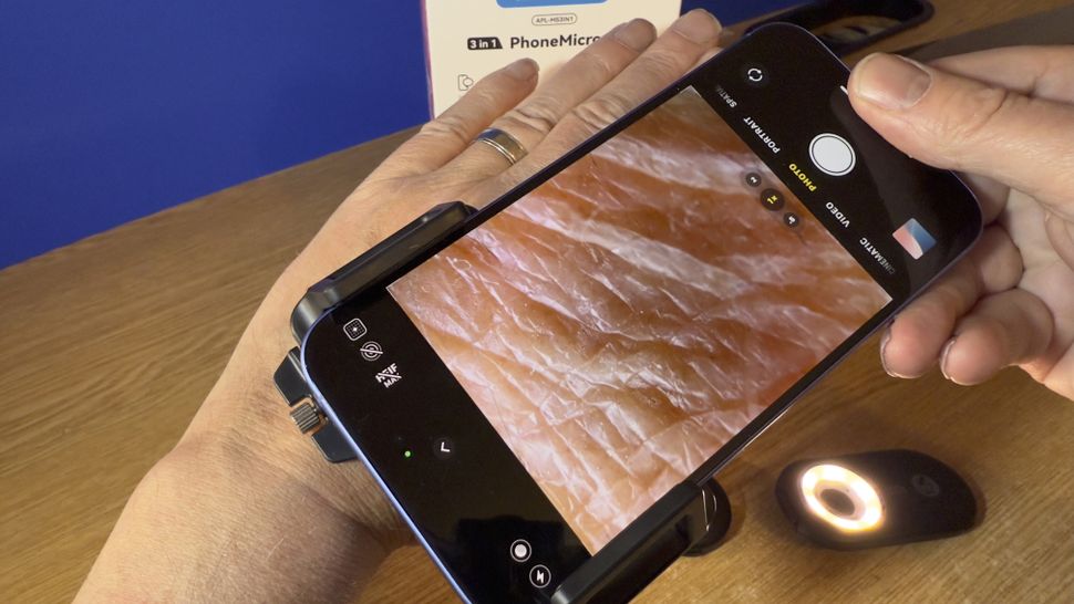 Apexel PhoneMicro5 Smartphone Microscope Kit review | Digital Camera World