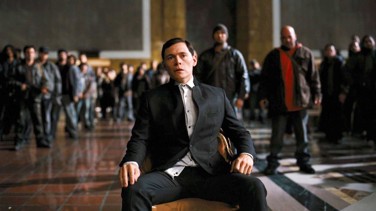 The Dark Knight Rises: 13 Behind-The-Scenes Facts About Christopher ...
