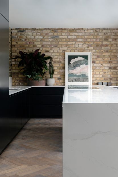 11 incredible kitchens without backsplashes | Livingetc