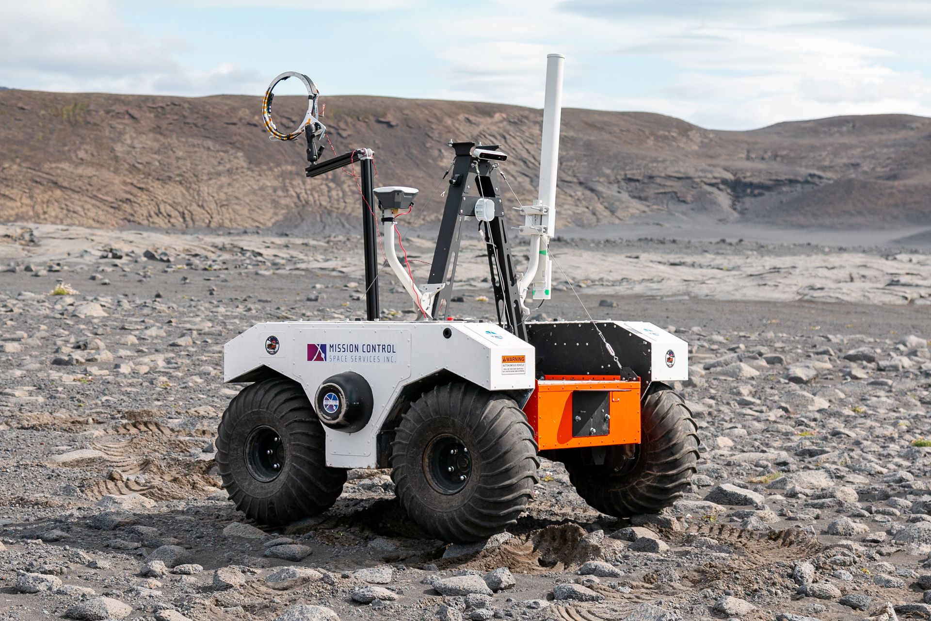 Robots Traverse 'Mars-Like' Lava Field in Iceland | Space