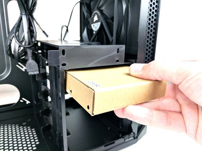 How To Build A $2,000 Custom Gaming PC | Tom's Hardware