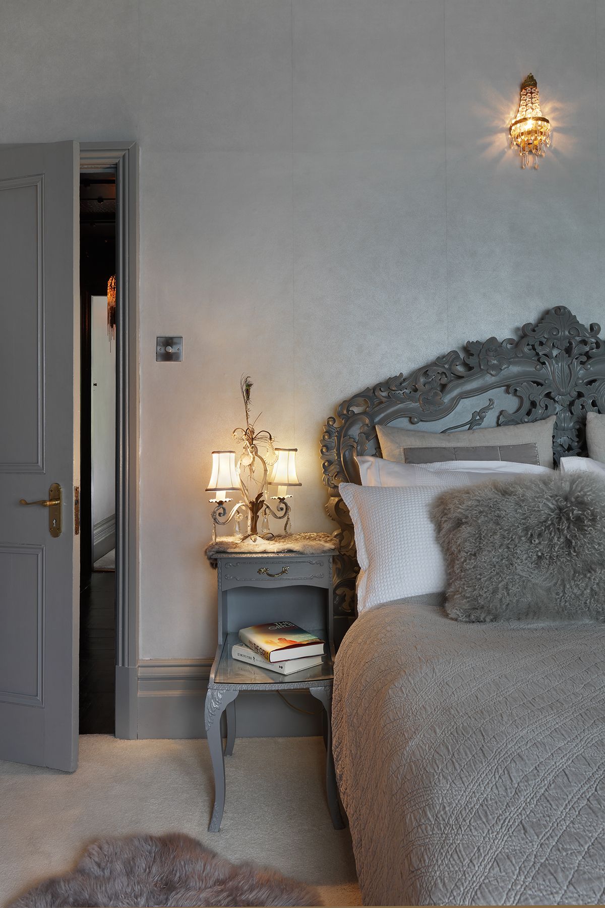 10 glamorous bedroom ideas to create a stylish and luxurious boudoir