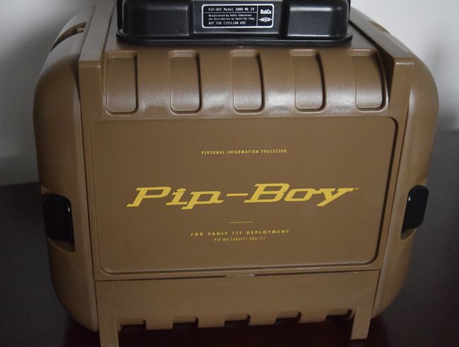 The Real-Life 'Fallout 4' Pip-Boy: Is It Worth The Extra $60? | Tom's ...
