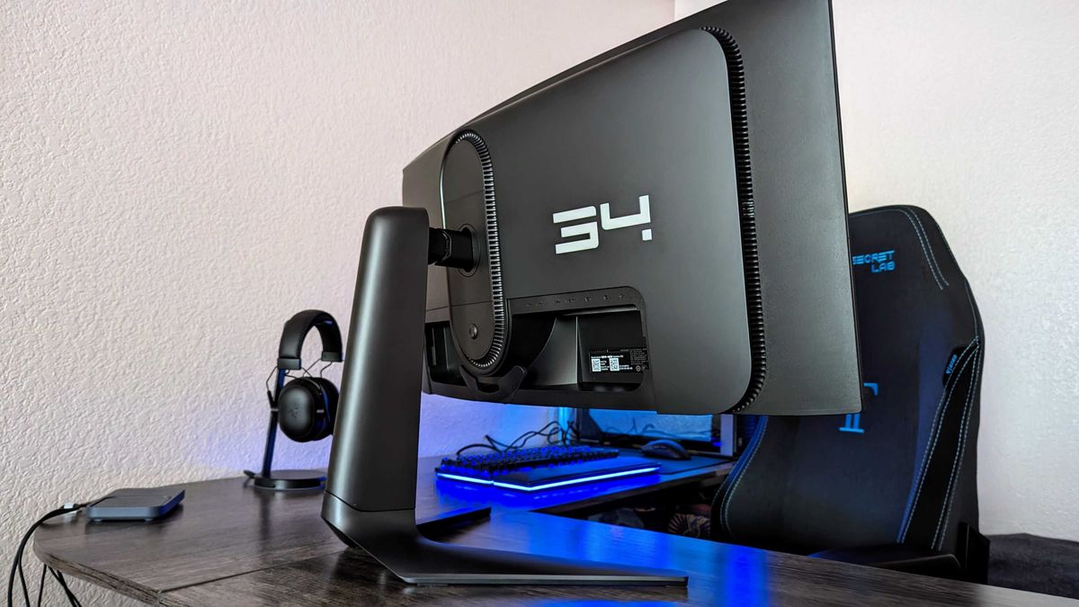 Alienware AW3423DWF curved QD-OLED gaming monitor review | Windows Central