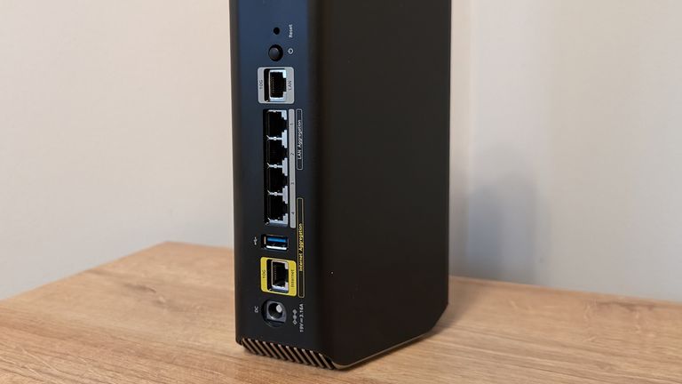 Netgear Nighthawk RS700S review: a premium Wi-Fi 7 router option | T3