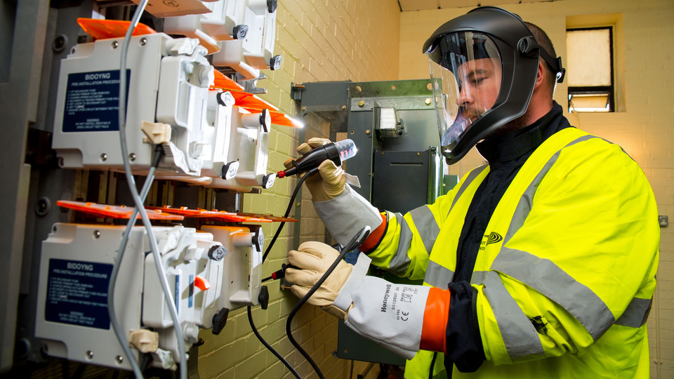 Vodafone and UK Power Networks announce world’s first 5G substation ...