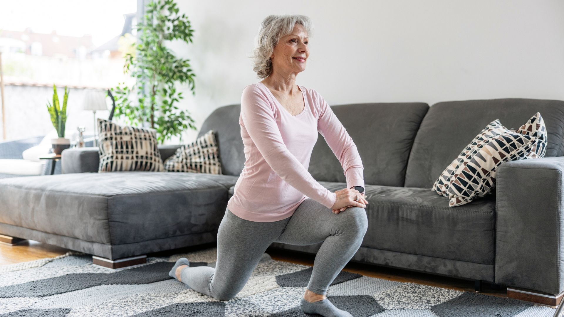 A certified stretch therapist says these are the best knee-friendly ...
