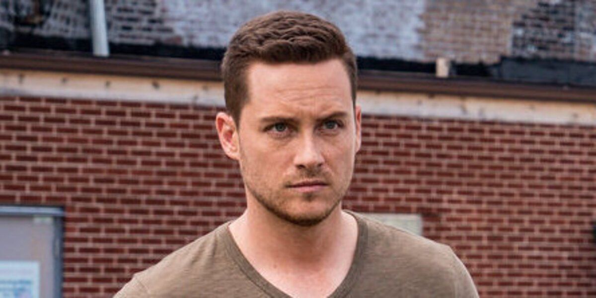 Chicago P.D.’s Halstead Is A Bloody Mess And More In Midseason Finale ...