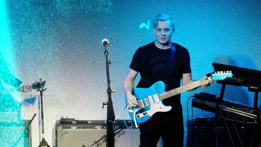 Watch Jack White put his sparkling mystery Tele through its paces in a ...