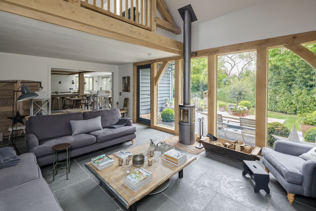 22 log burner ideas to create a warm and cosy ambience | Homebuilding