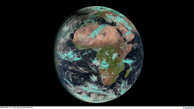 Total Solar Eclipse of 2015 in Amazing Photos | Space