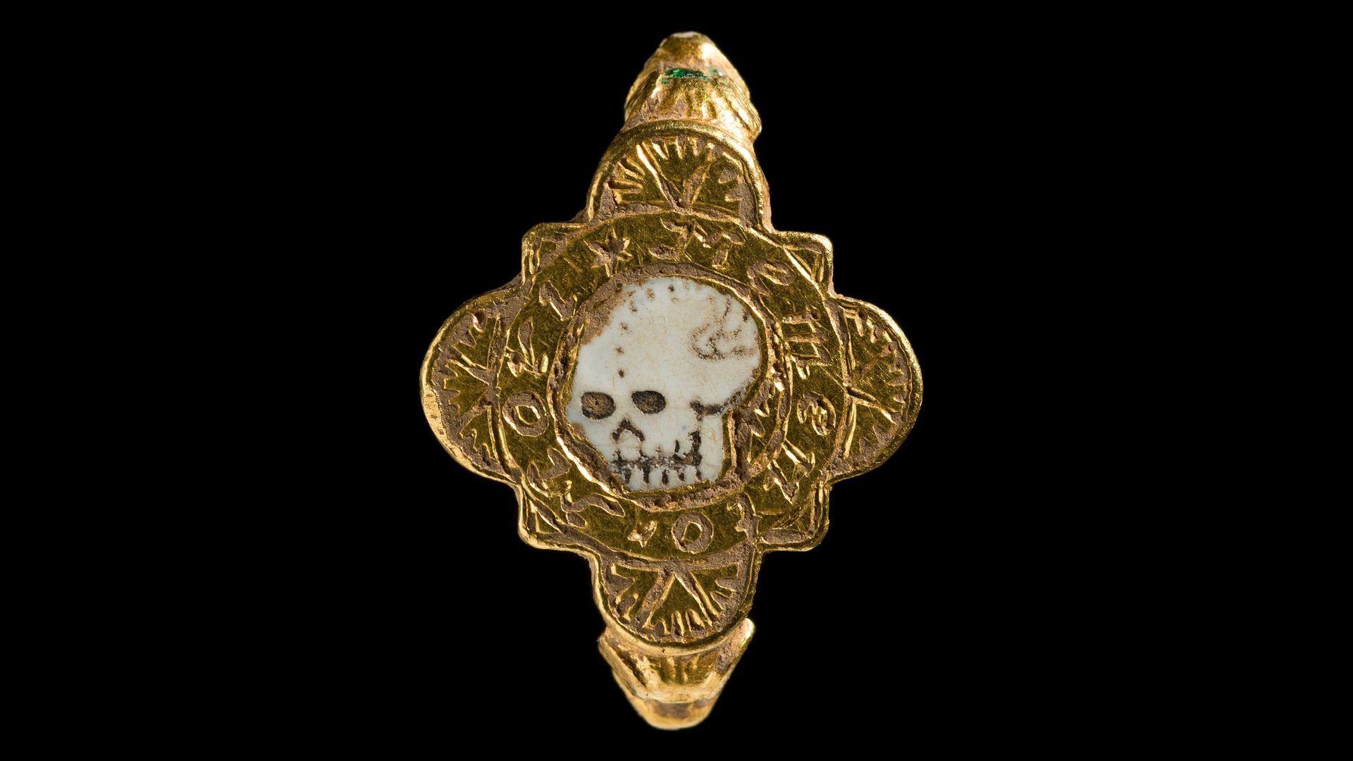 Medieval gold coin hoards and skull ring discovered in Wales | Live Science