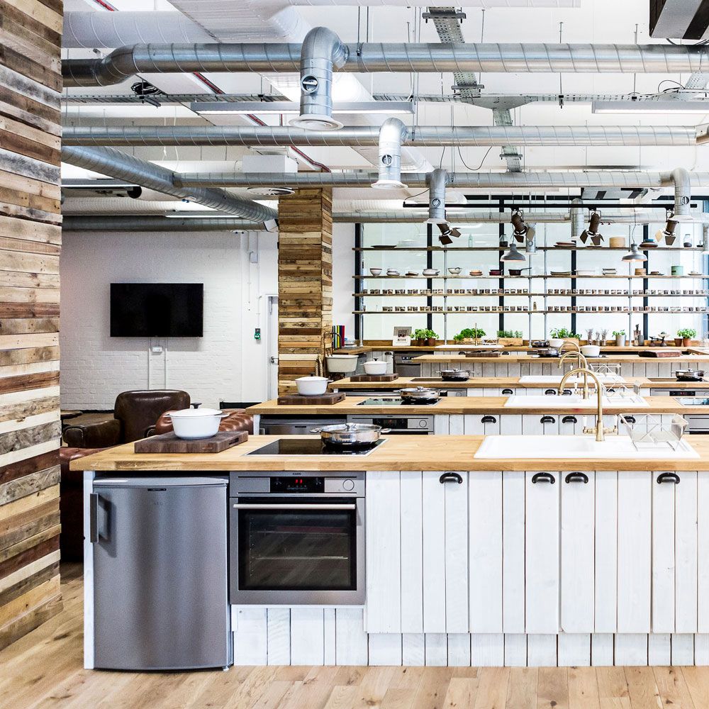 Take a tour around HelloFresh's cool, nature-inspired office | Ideal Home