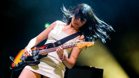 Live Review: Beabadoobee, Brisbane 11/09/22 | Guitar World