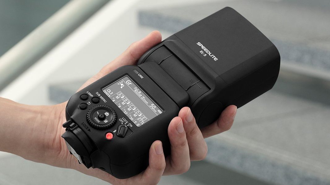 Canon launches its first flash designed for the latest EOS R cameras ...